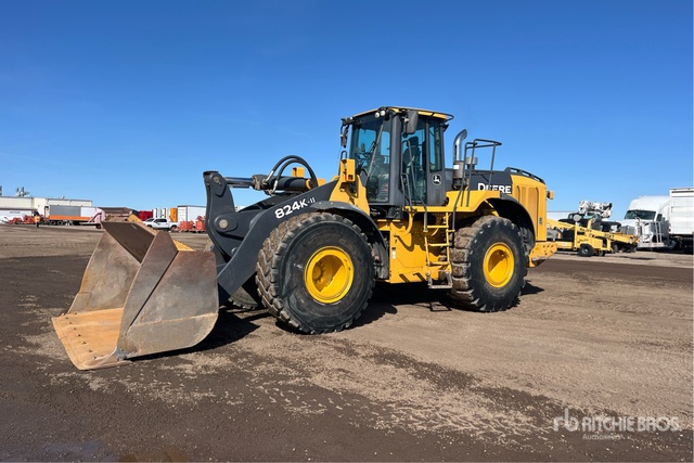 2015 John Deere 824K Wheel Loader | Ritchie Bros. Auctioneers