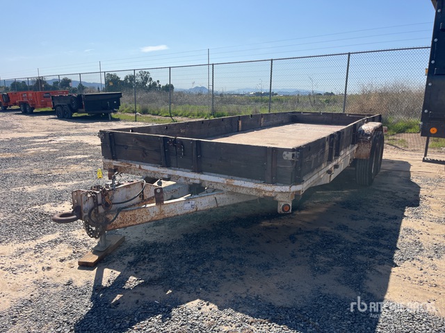 2004 Az -Tex 20 ft T/A Equipment Trailer | Ritchie Bros. Auctioneers