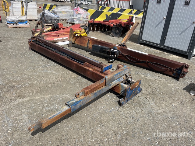 Forward Manufacturing DP90A 2 Post 9000 lb Vehicle Lift | Ritchie Bros ...