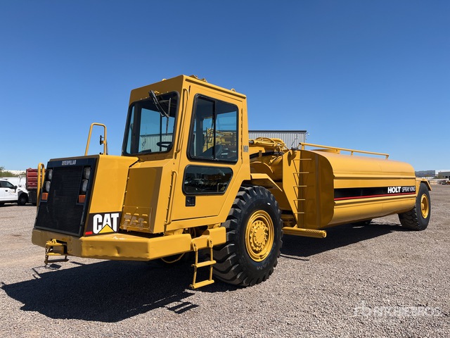 2003 Cat 613C 4x4 Water Wagon | Ritchie Bros. Auctioneers