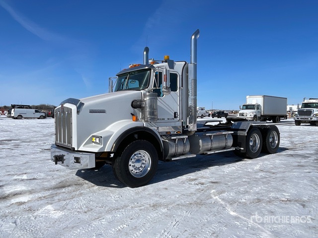 2011 Kenworth T800 6x4 T/A Day Cab Truck Tractor | Ritchie Bros. Auctioneers