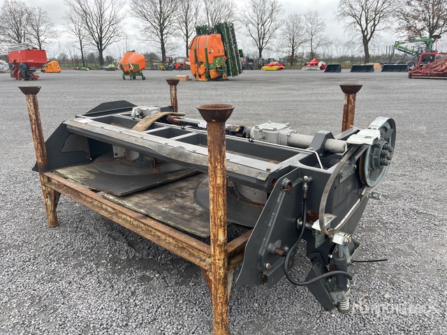 Claas Combine Chaff Spreader | Ritchie Bros. Auctioneers