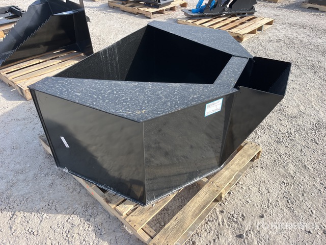 Kit Containers 52 in Concrete Bucket (Unused) | Ritchie Bros. Auctioneers