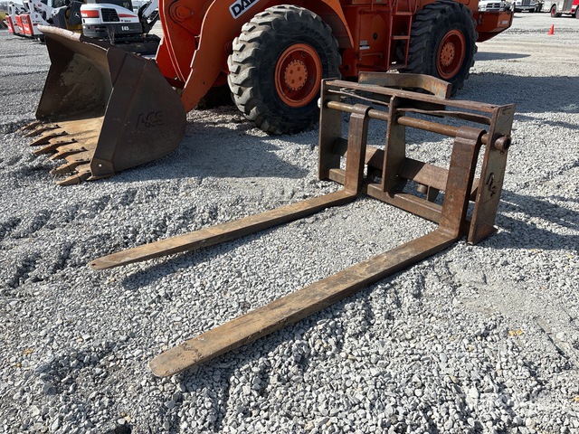 ACS 84 in Wheel Loader Forks | Ritchie Bros. Auctioneers