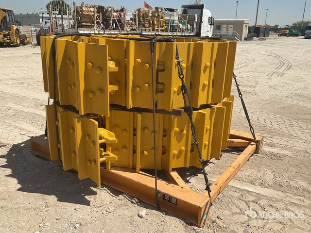 Quantity of (2) Track Assembly - Fits Komatsu D375 (Unused) | Ritchie ...