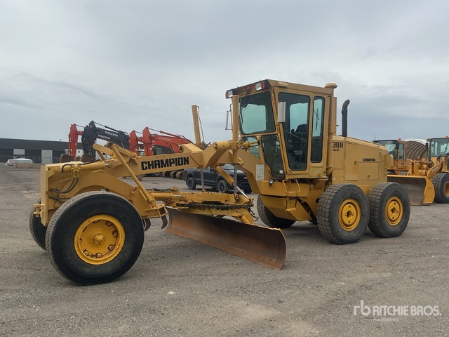 1991 Champion 730A Niveleuse motorisé | Ritchie Bros. Auctioneers
