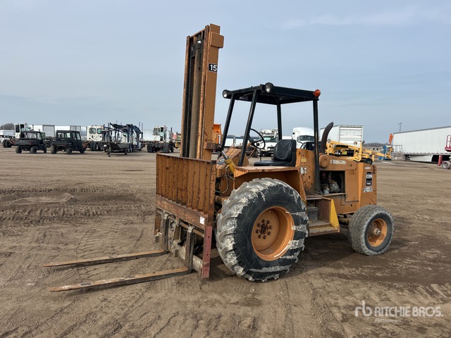 CDS 706E 6000 lb 4x2 Chariot élévateur tout terrain | Ritchie Bros. Auctioneers