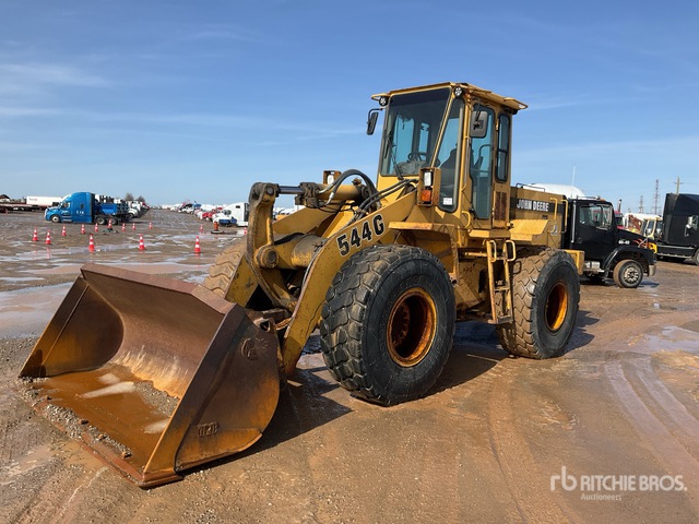 1997 John Deere 544G Wheel Loader | Ritchie Bros. Auctioneers