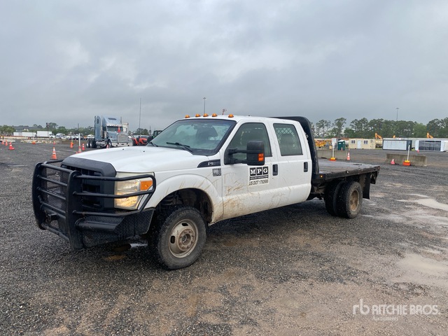2015 Ford F-350 4x4 Crew Cab Flatbed Truck | Ritchie Bros. Auctioneers