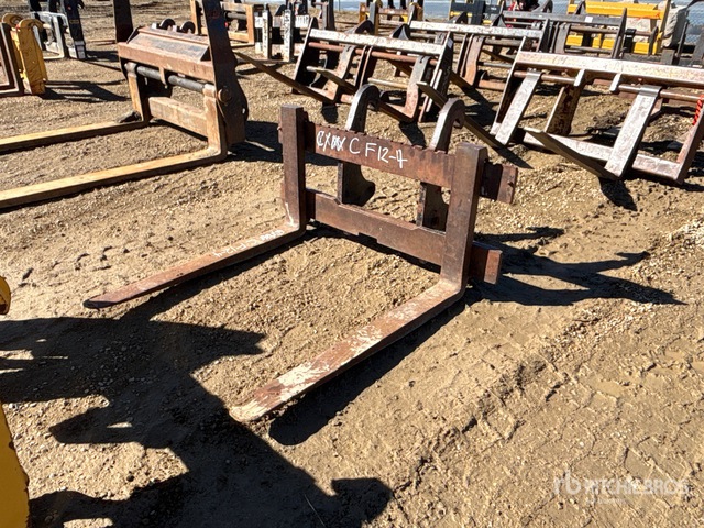 53 in Q/C Wheel Loader Forks - Fits Cat IT28G | Ritchie Bros. Auctioneers
