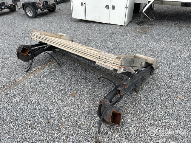 Hydraulic Aluminum Lift Gate | Ritchie Bros. Auctioneers