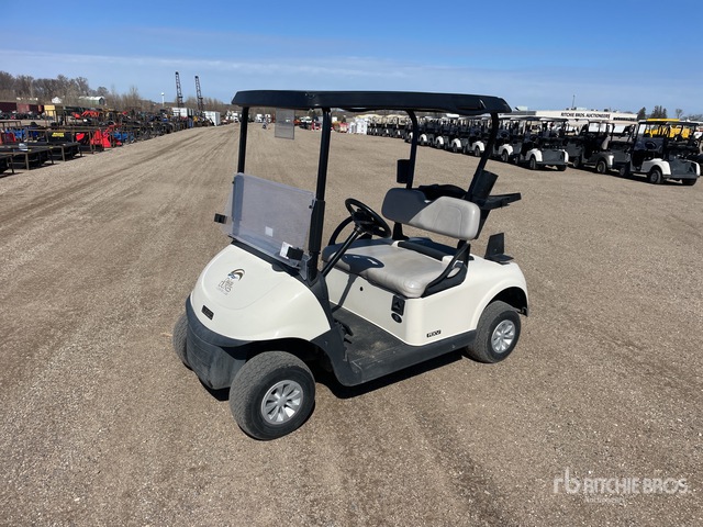 E-Z-Go RXV Electric Voiturette de golf | Ritchie Bros. Auctioneers