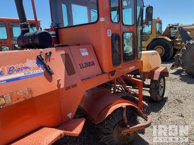 2016 Broce CR350 Self-Propelled Broom (Inoperable) in Baytown, Texas ...