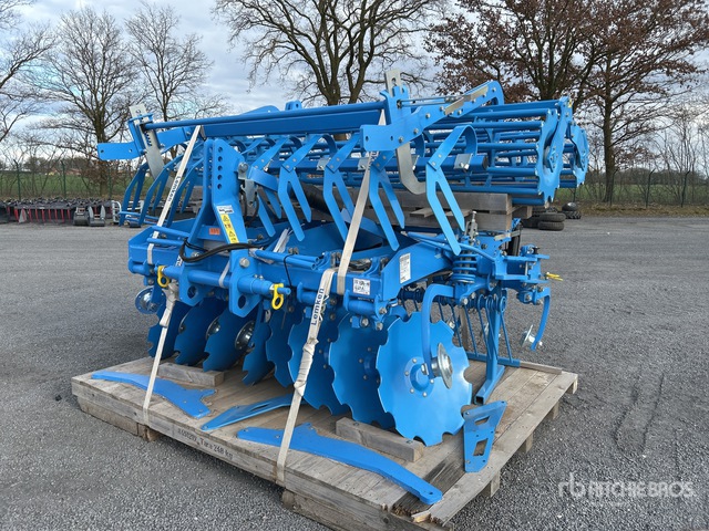 2023 Lemken Rubin 12/300 U 3000 mm 3-Point Disc Harrow (Unused) | Ritchie Bros. Auctioneers