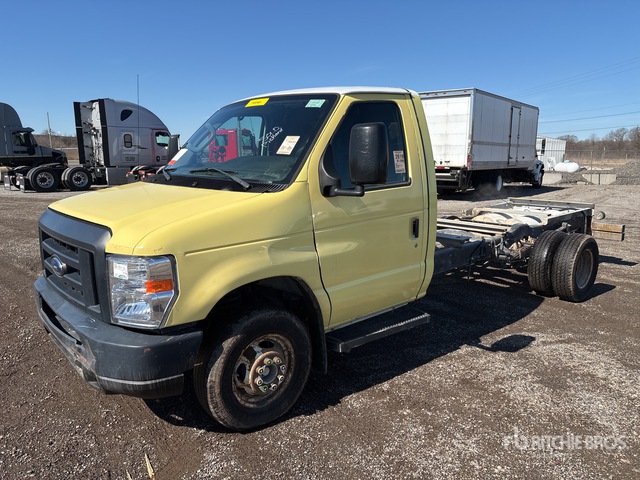 2019 Ford E450 XL 4x2 Cab and Chassis | Ritchie Bros. Auctioneers