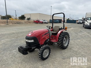 2016 Case IH Farmall 30A 4WD Tractor in Perris, California, United ...