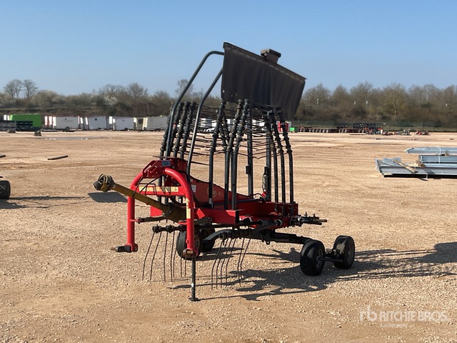 Kvenerland 6583 3-Point Vicon Andaineur Hay Rake | Ritchie Bros ...