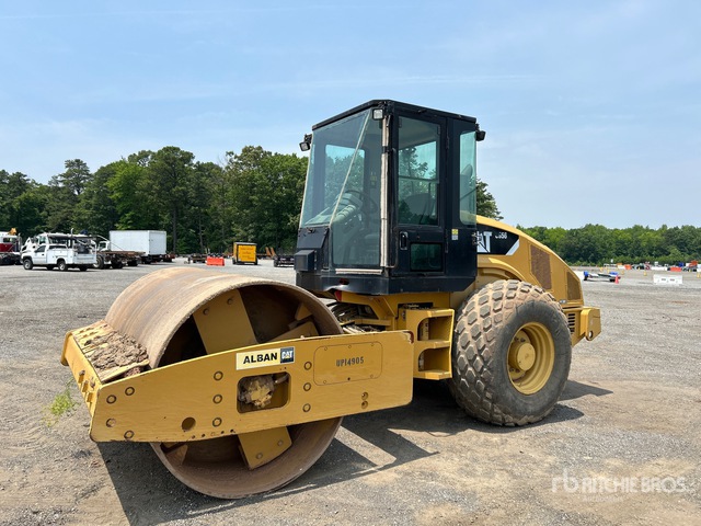 2011 Cat CS56 Smooth Drum Compactor | Ritchie Bros. Auctioneers