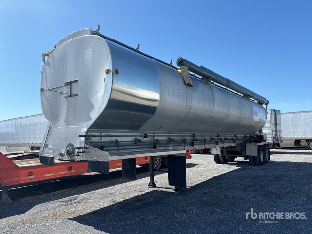 2003 Walinga T/A Bulk Feed Trailer | Ritchie Bros. Auctioneers