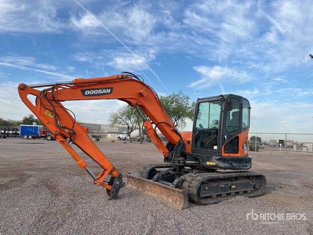 2018 Doosan DX85R-3 Tracked Excavator | Ritchie Bros. Auctioneers