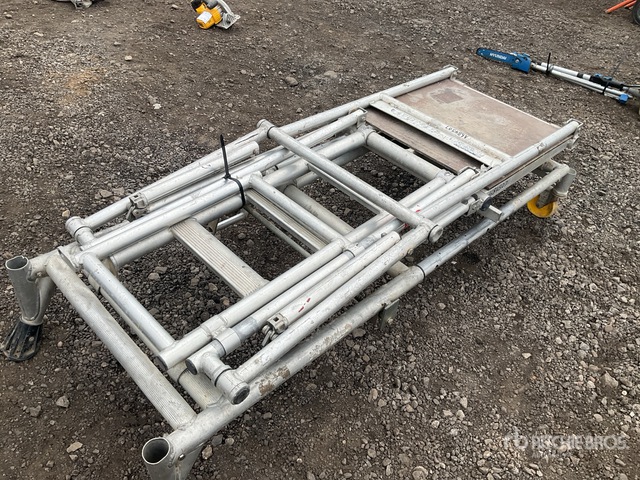 Youngman Youngman adjusta mini work platform | Ritchie Bros. Auctioneers