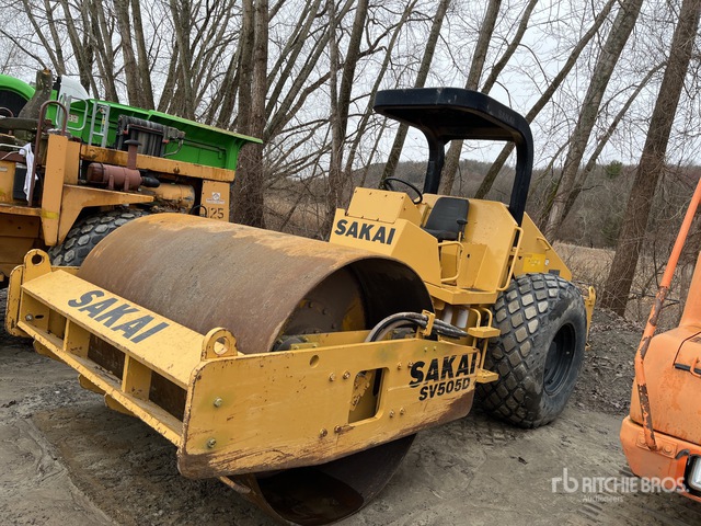 2007 Sakai SV505 Smooth Drum Compactor (Inoperable) | Ritchie Bros ...