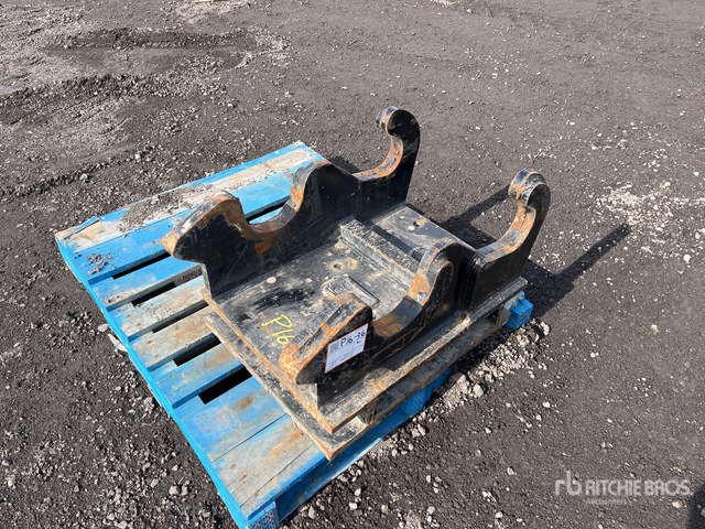 2018 Gryb AFS200-THH000B Excavator Coupler | Ritchie Bros. Auctioneers