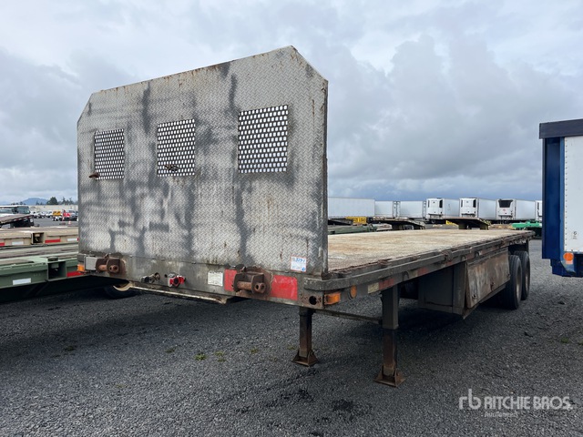 1985 Peerless 34 ft T/A Flatbed Trailer | Ritchie Bros. Auctioneers