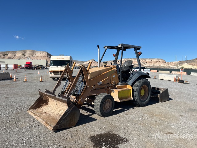 2001 Case 570 XLT 4x4 Landscape Loader | Ritchie Bros. Auctioneers