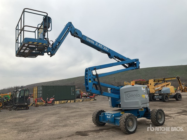 2015 Genie Z45/25J 4WD Diesel Articulating Boom Lift | Ritchie Bros ...
