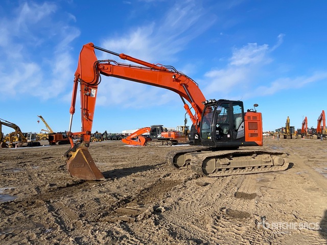 2014 Hitachi ZX245USLC-5N Tracked Excavator | Ritchie Bros. Auctioneers