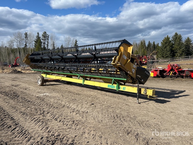 2011 Claas F900 30 ft Rigid Combine Header | Ritchie Bros. Auctioneers