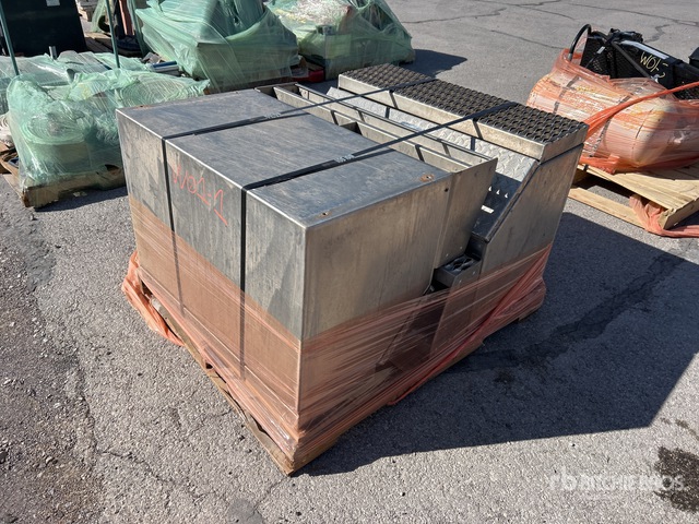 Quantity of (2) Step Saddle Tool Boxes | Ritchie Bros. Auctioneers