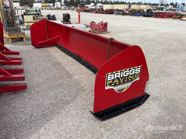 Scoop Dog 16 ft Snow Pusher | Ritchie Bros. Auctioneers