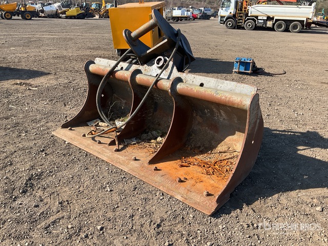 2021 Miller 2100 mm Cleanup Excavator Bucket | Ritchie Bros. Auctioneers