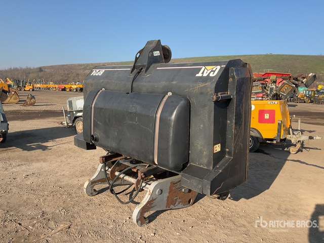 2005 Cat BP24 Telehandler Sweeper Attachment | Ritchie Bros. Auctioneers