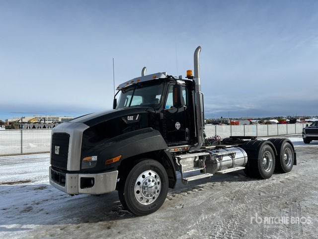 2014 Cat CT660L 6x4 T/A Day Cab Truck Tractor | Ritchie Bros. Auctioneers