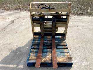Surplus JLG Telehandler Side Shift Carriage Assembly in Hope Mills ...