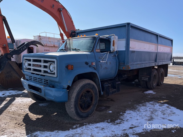 1983 GMC 7000 6x4 Grain Truck (Inoperable) | Ritchie Bros. Auctioneers