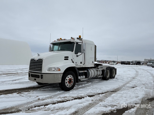 2018 Mack CXU613 6x4 T/A Sleeper Truck Tractor | Ritchie Bros. Auctioneers