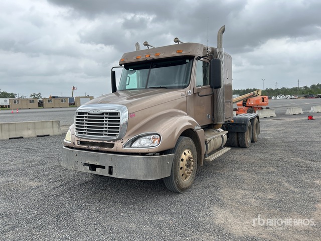 2015 Freightliner Columbia 120 6x4 Cabeza Tractora Cabina Dormitorio ...