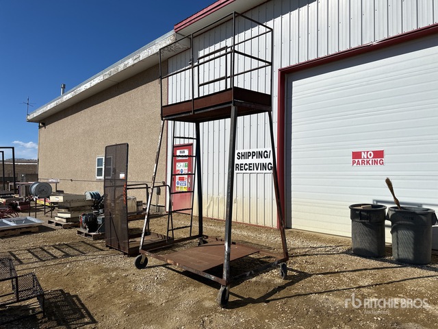 Raised Steel Ladder Stand | Ritchie Bros. Auctioneers