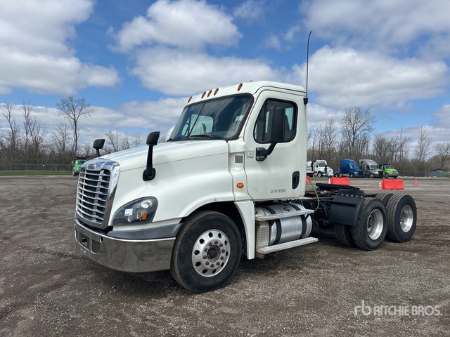 2017 Freightliner Cascadia 125 6x4 T/A Day Cab Truck Tractor | Ritchie ...