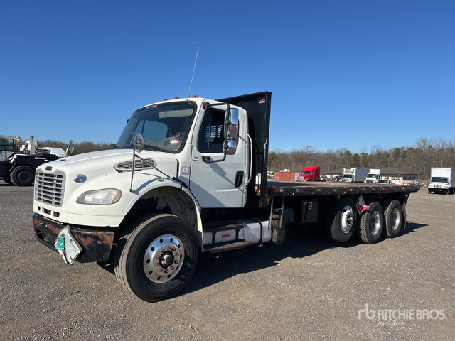 2016 Freightliner M2 106 8x4 Flatbed Truck | Ritchie Bros. Auctioneers