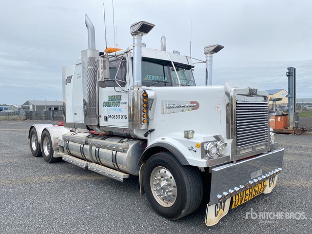 2002 Western Star 4900FX 6x4 T/A Sleeper Truck Tractor | Ritchie Bros ...