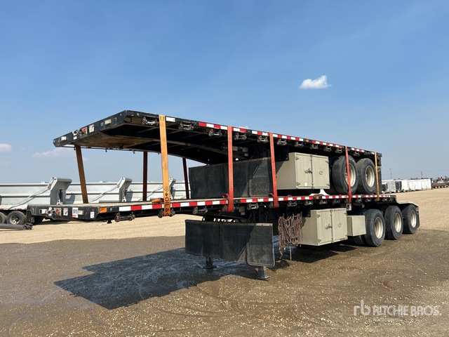 2020 Doepker 32 ft Super B-Train Lead Flatbed Trailer | Ritchie Bros ...