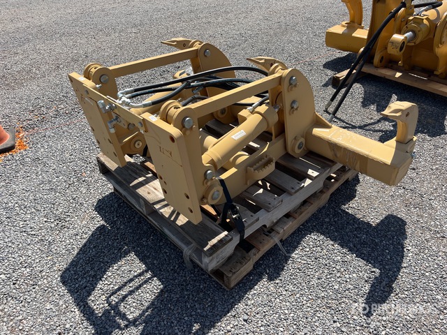 2024 Bedrock BR19 66 in Multi-Shank Parallelogram Crawler Tractor ...