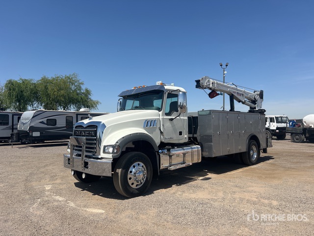 2018 Mack GU432 4x2 Service Truck | Ritchie Bros. Auctioneers