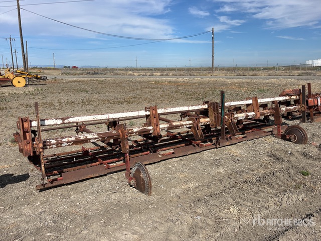 Lilliston 21 20 ft Drag Harrow | Ritchie Bros. Auctioneers