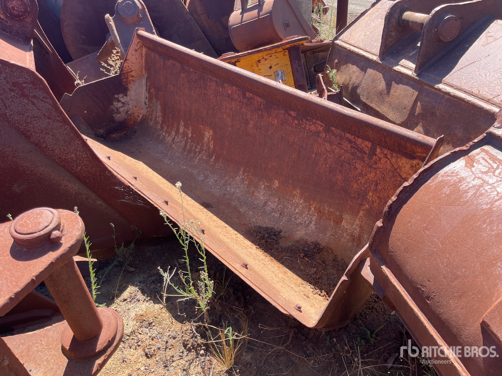 2300 mm General Purpose Wheel Loader Bucket | Ritchie Bros. Auctioneers